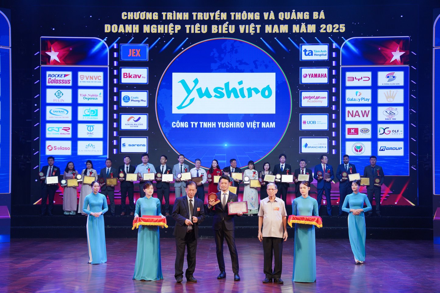 YUSHIRO VIETNAM CO.,LTD. が 「2025年FDI優良企業 TOP20」に選出、社長賞も受賞